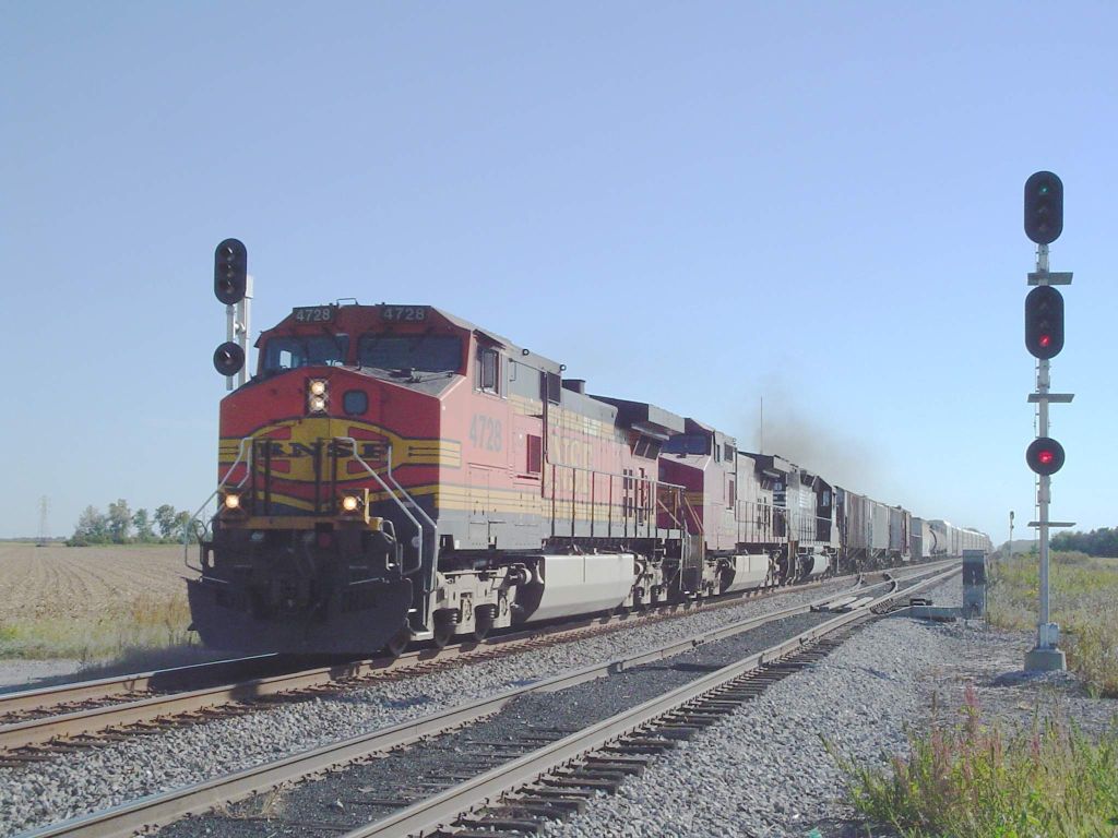 BNSF 4728